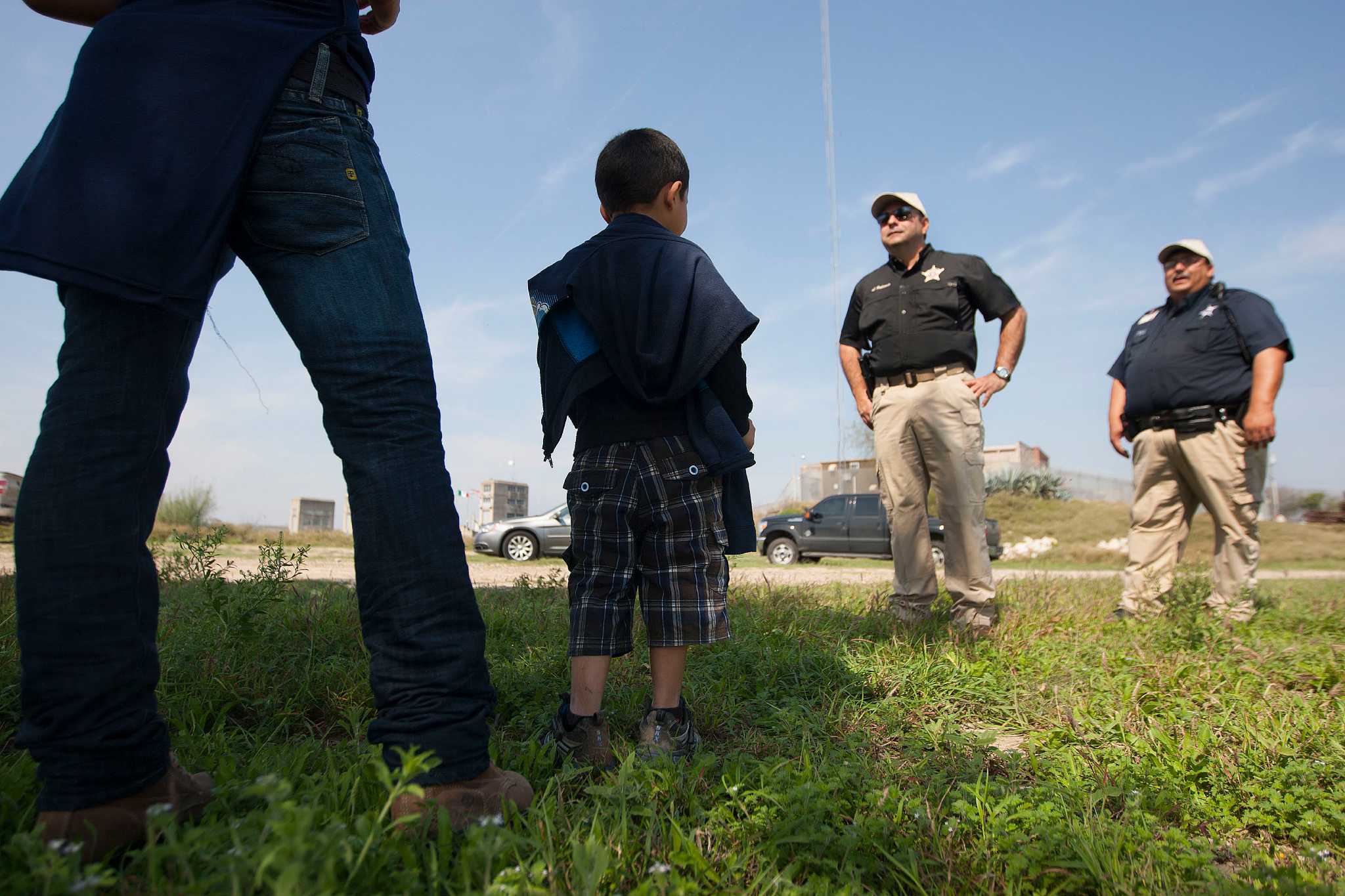 Throngs of children are trying to cross the Texas border again