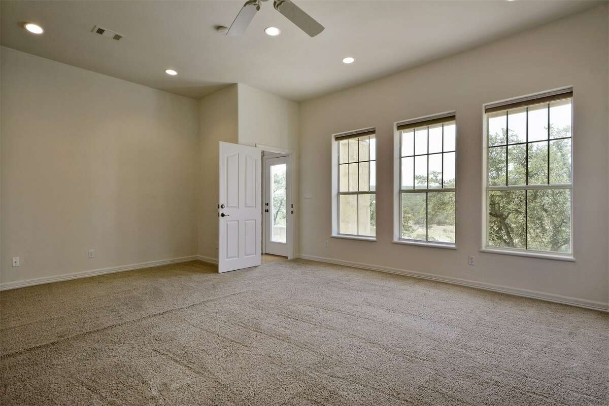 Tim Duncan selling $1.2 million home near Austin