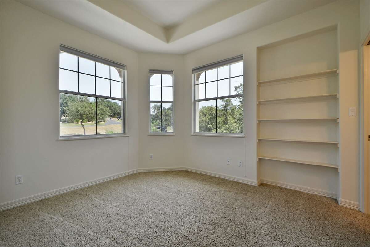 Tim Duncan selling $1.2 million home near Austin