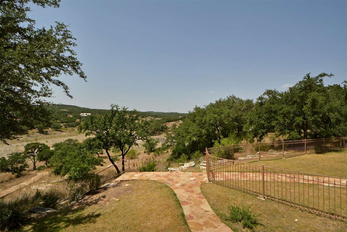 Tim Duncan selling $1.2 million home near Austin