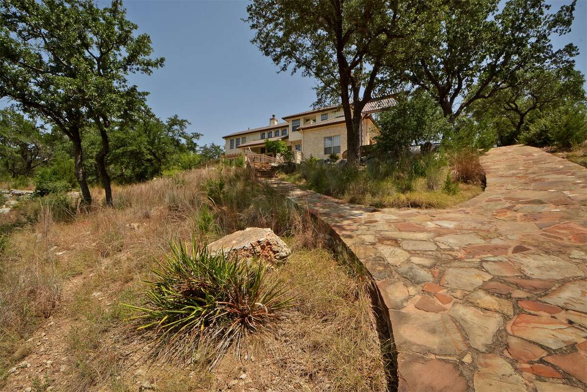 Tim Duncan selling $1.2 million home near Austin