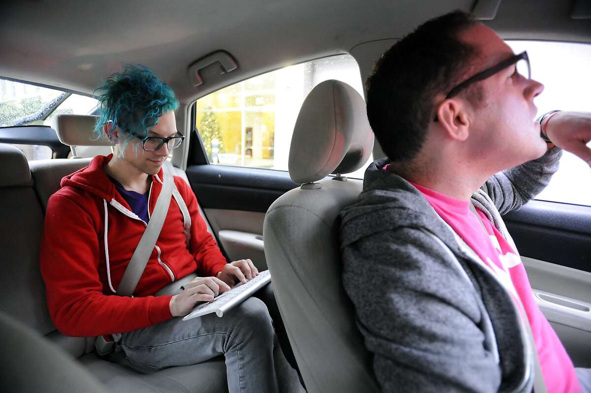 Deaf drivers flocking to Lyft