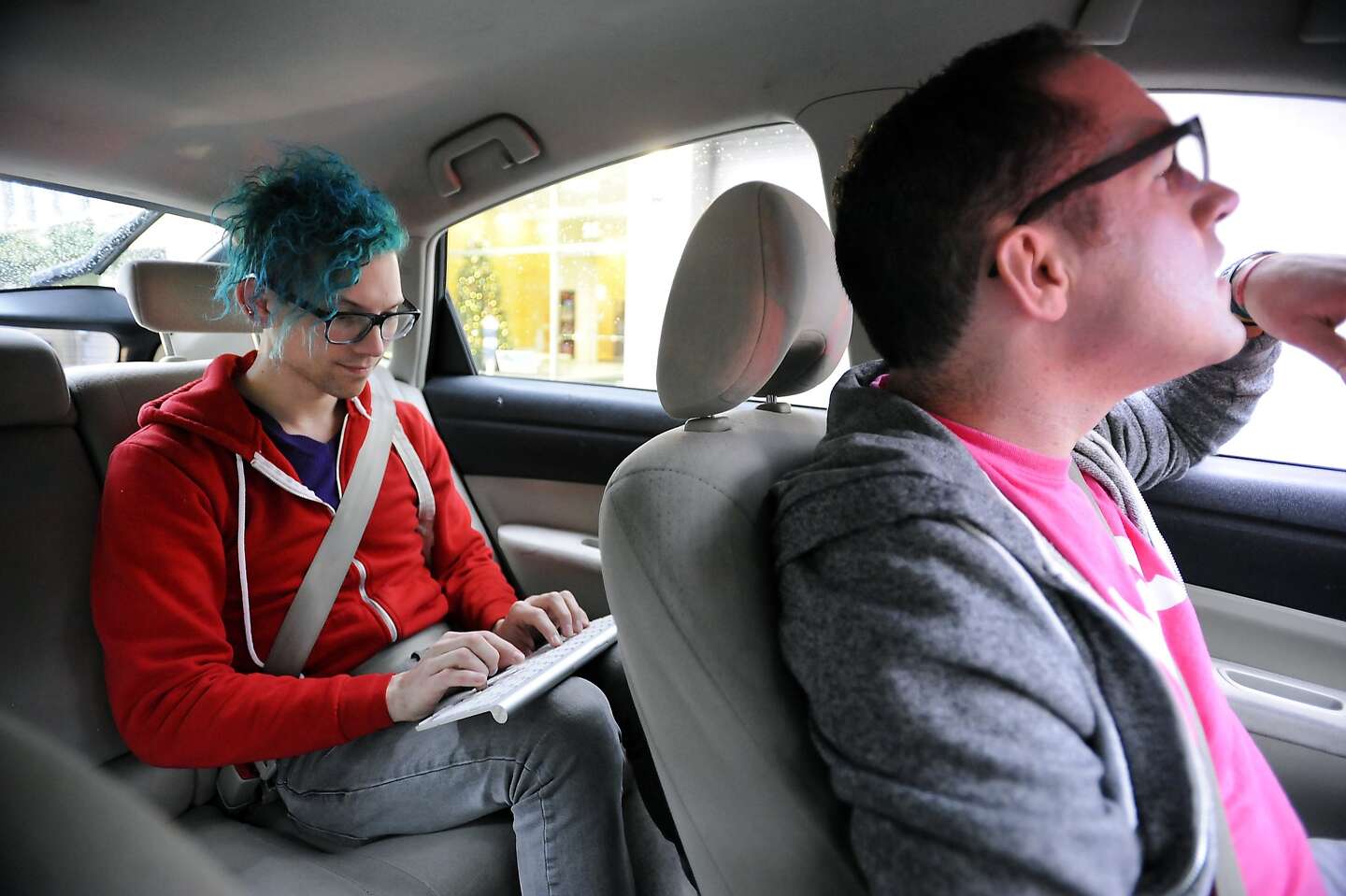 Deaf drivers flocking to Lyft