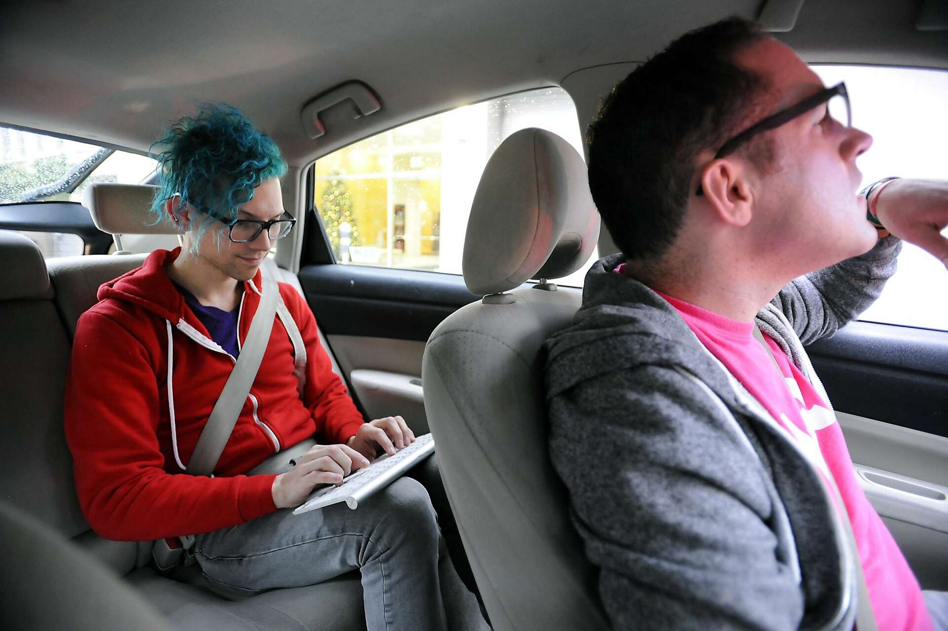 Deaf drivers flocking to Lyft