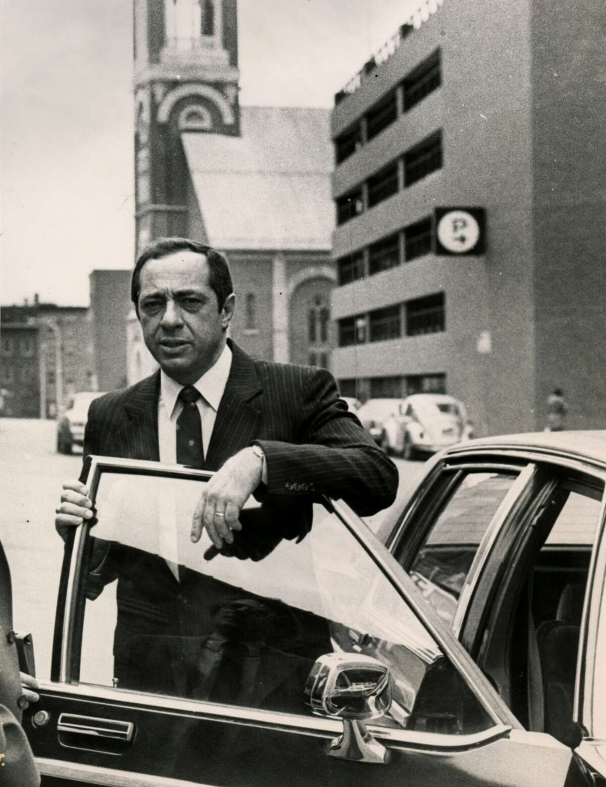 Gov. Mario M. Cuomo, conscience of nation, dies at 82