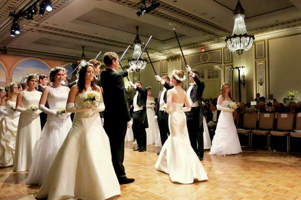 73rd Debutante Ball welcomes friends and family - SFChronicle.com