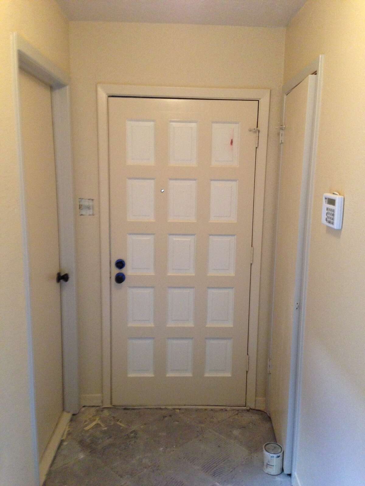 Before and after: First-time homeowner gives '70s Woodlands house a ...