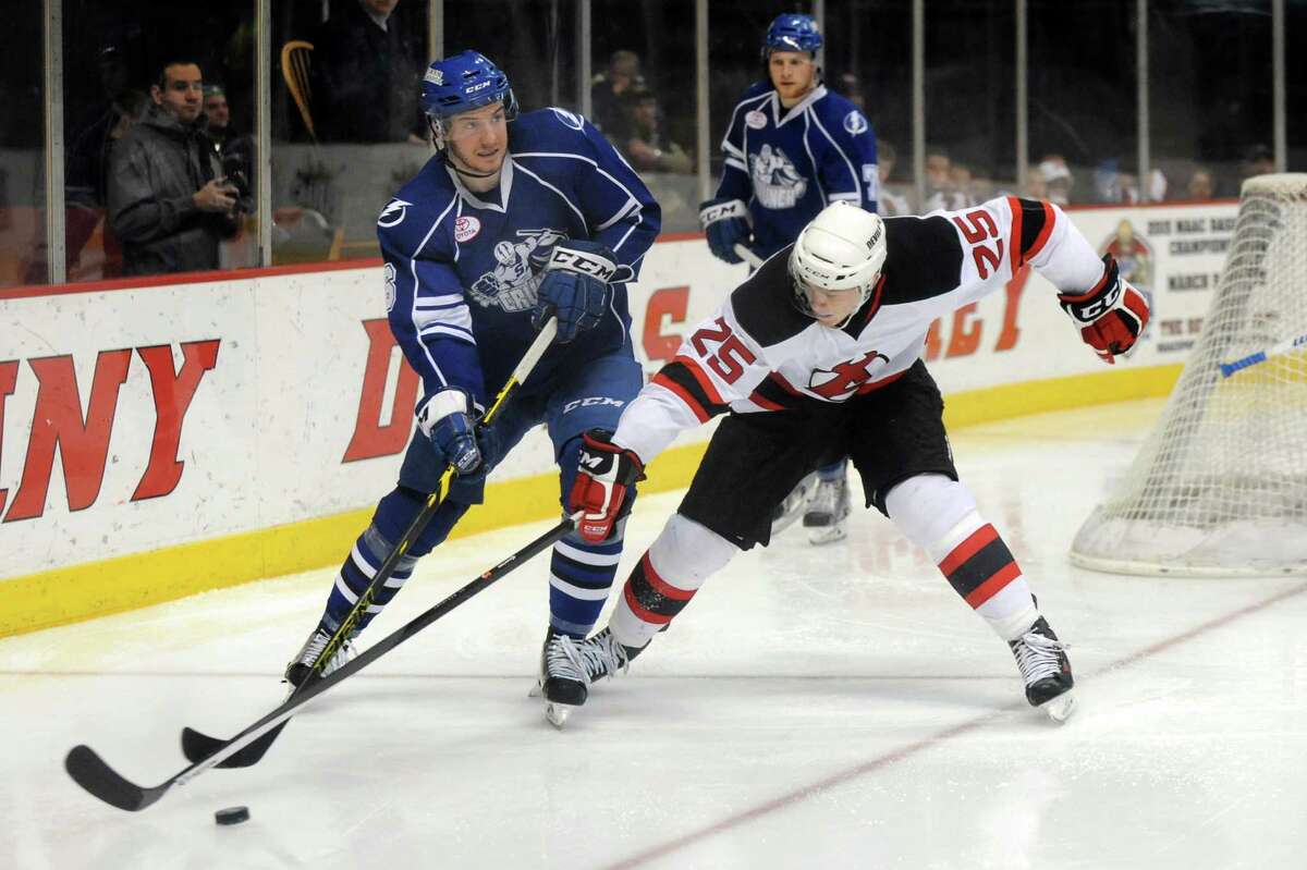 Shootout does in Devils