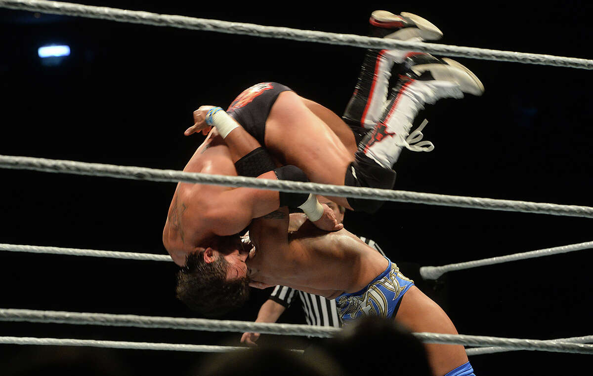 Southeast Texas wrestling lovers gather for WWE