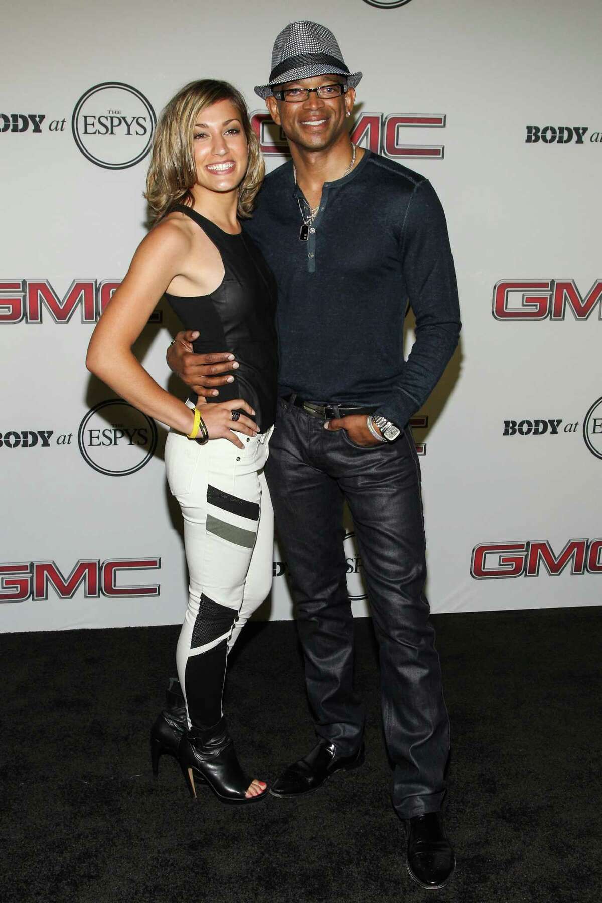 Longtime ESPN sportscaster Scott dies at 49