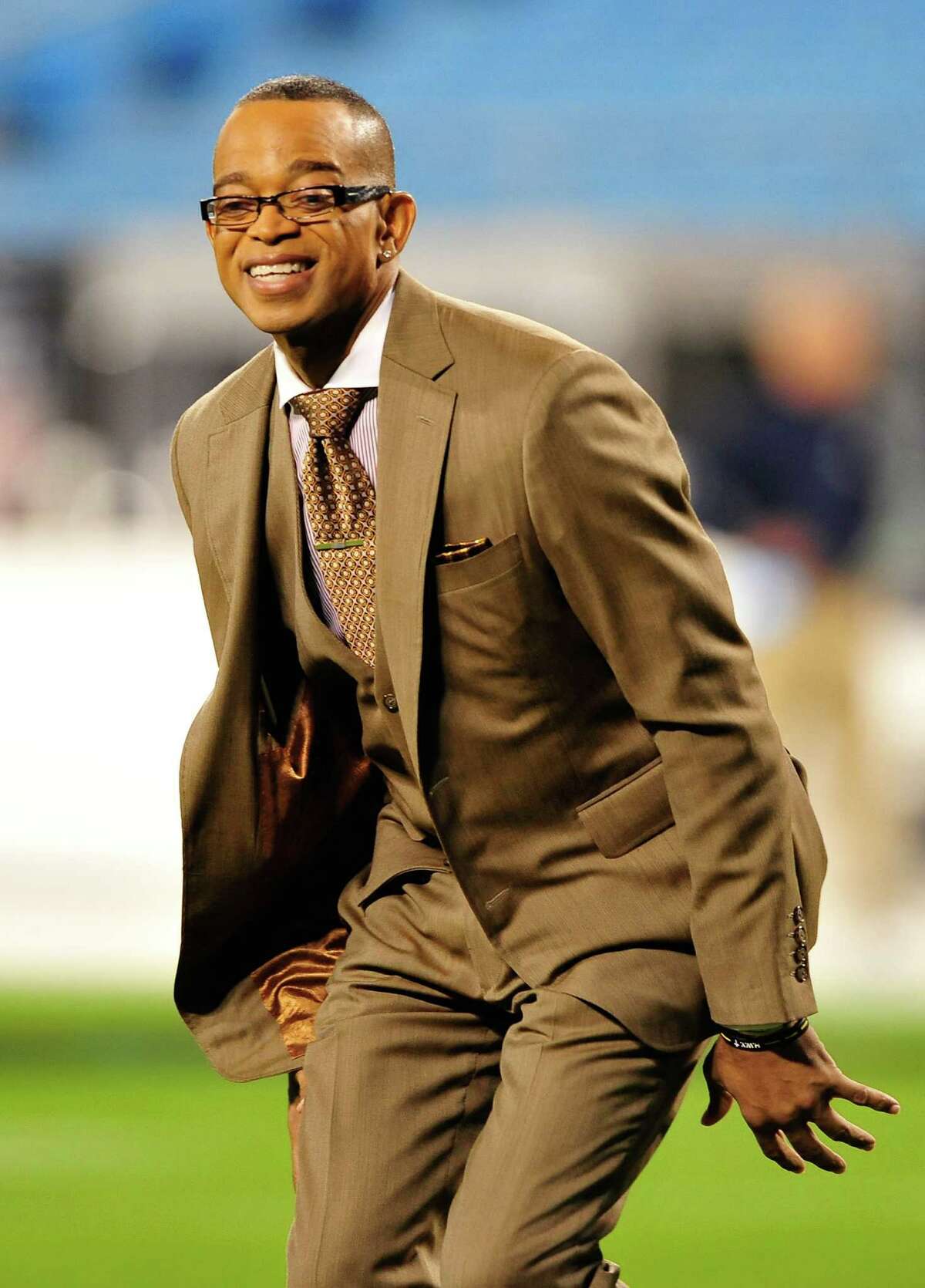 Longtime ESPN sportscaster Scott dies at 49