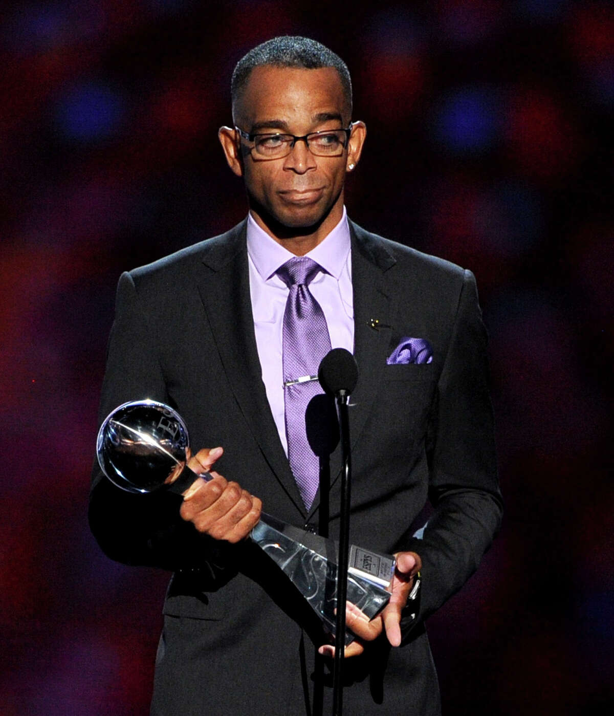 Longtime ESPN sportscaster Scott dies at 49