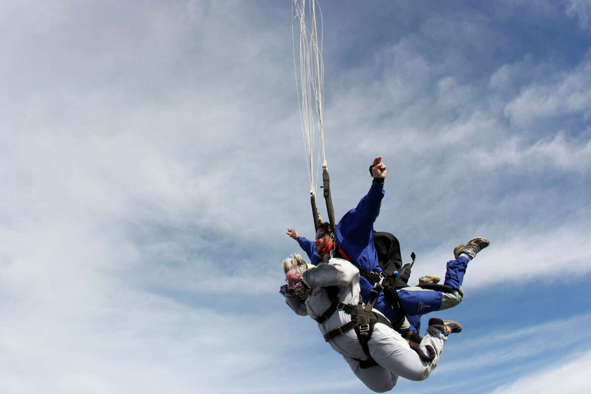 Houston Mayor Annise Parker skydives into 2015