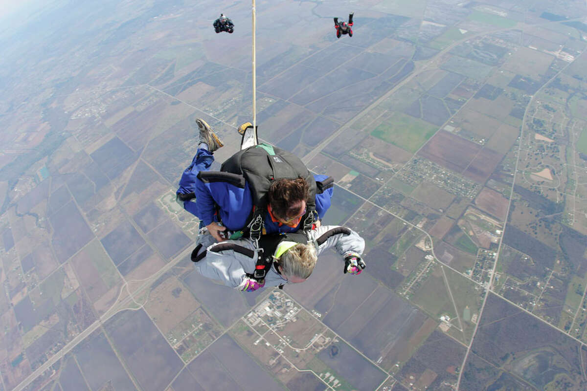 Houston Mayor Annise Parker skydives into 2015