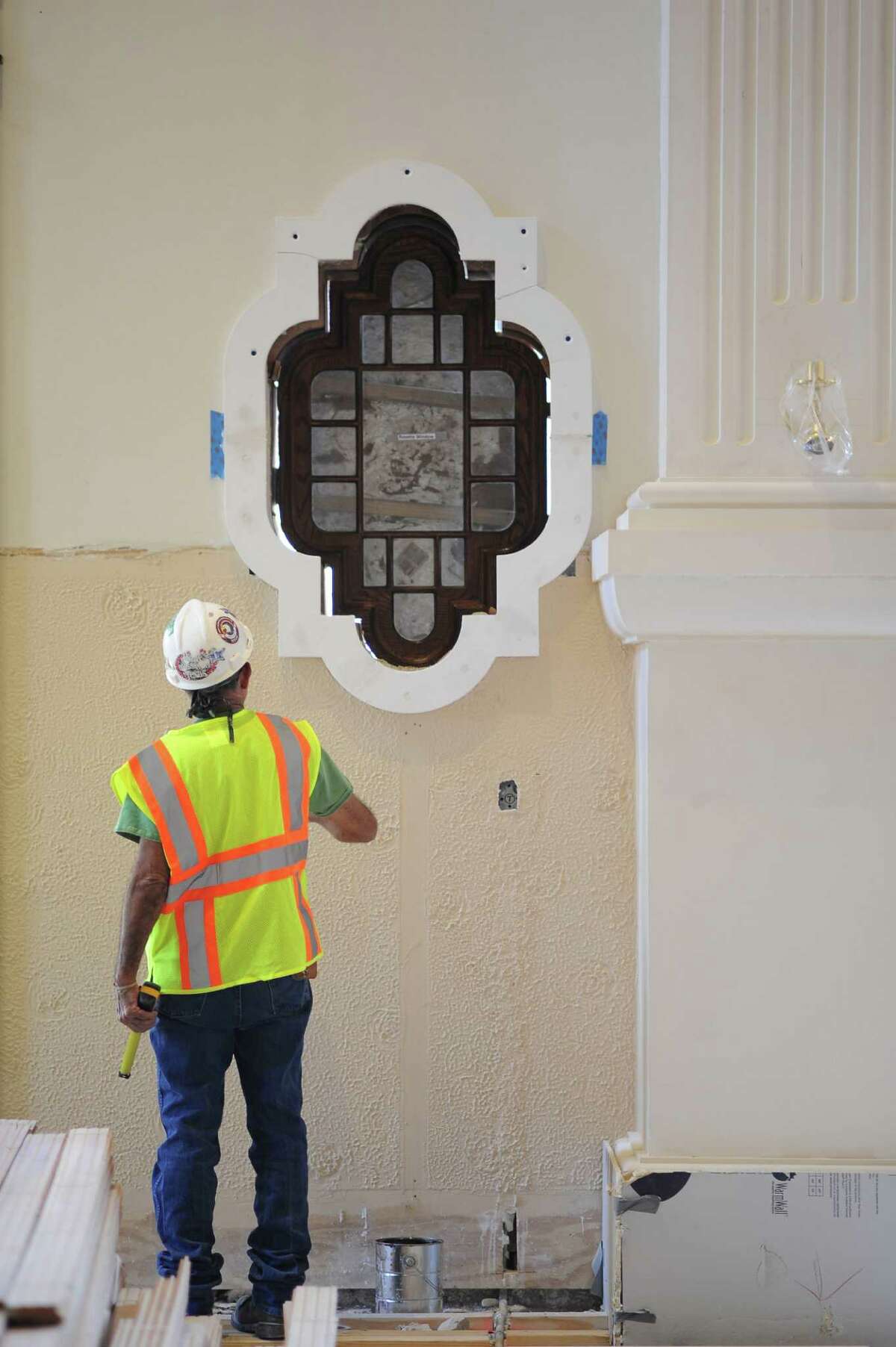Bexar courtroom restored to 1896 grandeur