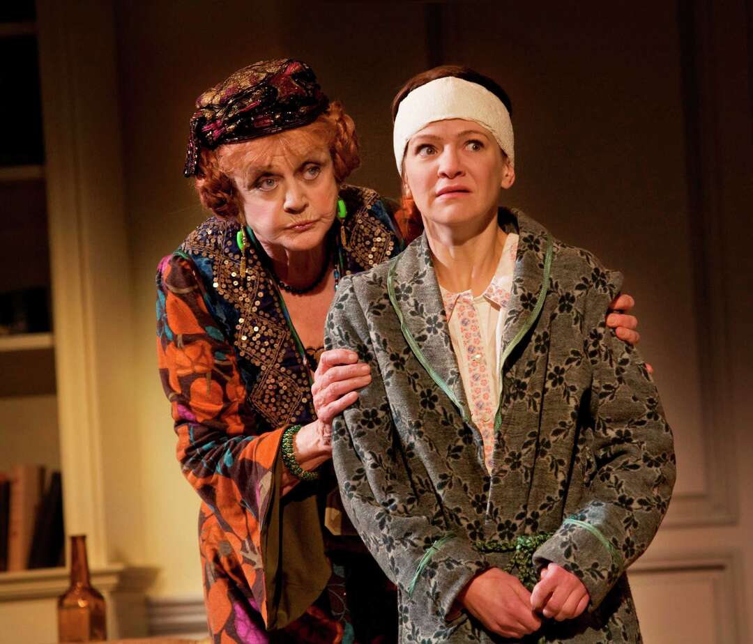 Angela Lansbury says 'Blithe Spirit’ will be final tour
