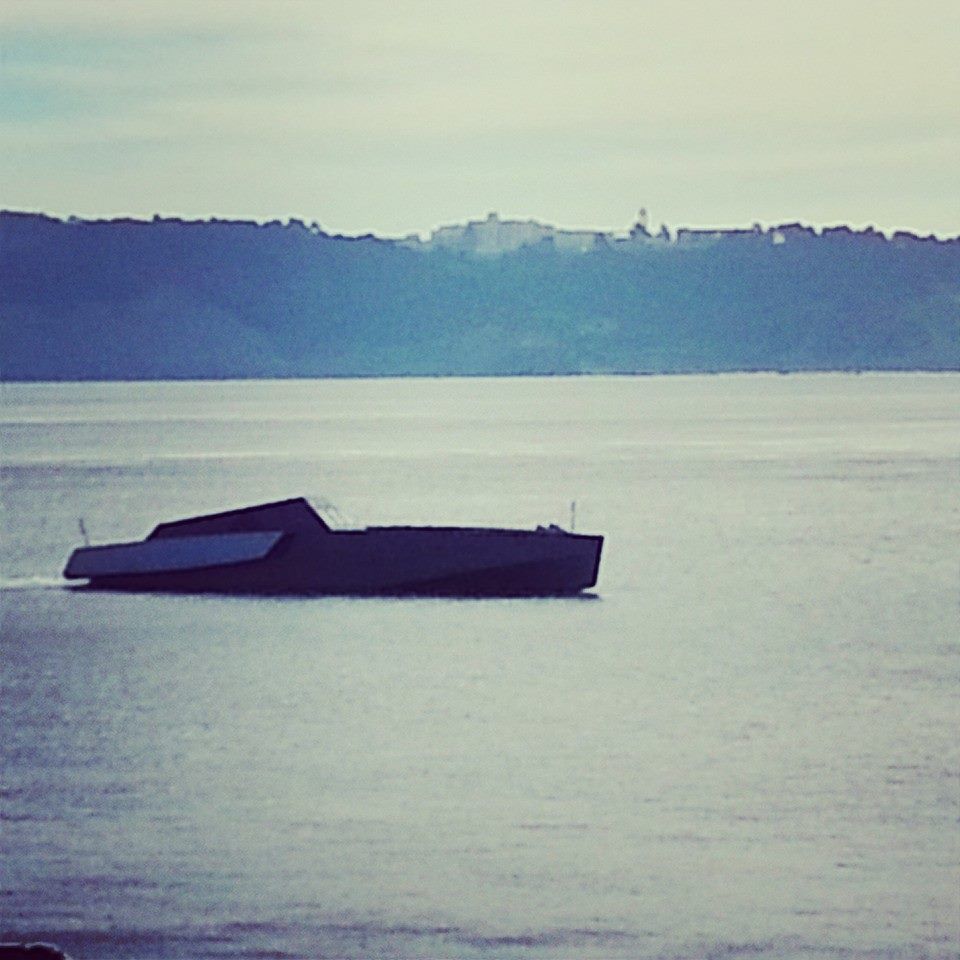 Boat of the future: Mysterious yacht appears in S.F. Bay