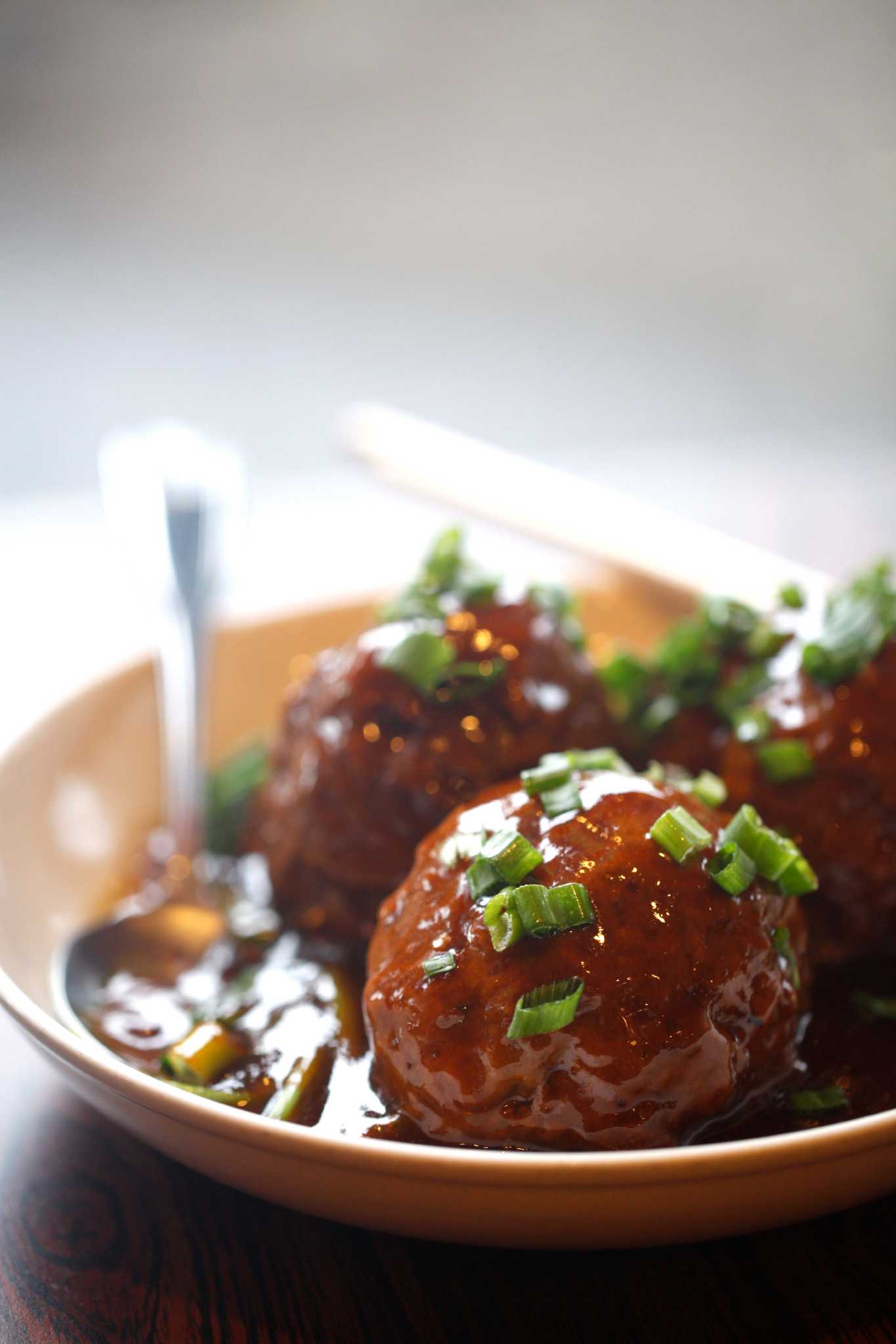 Shanghai Dumpling King offers more choices to savor