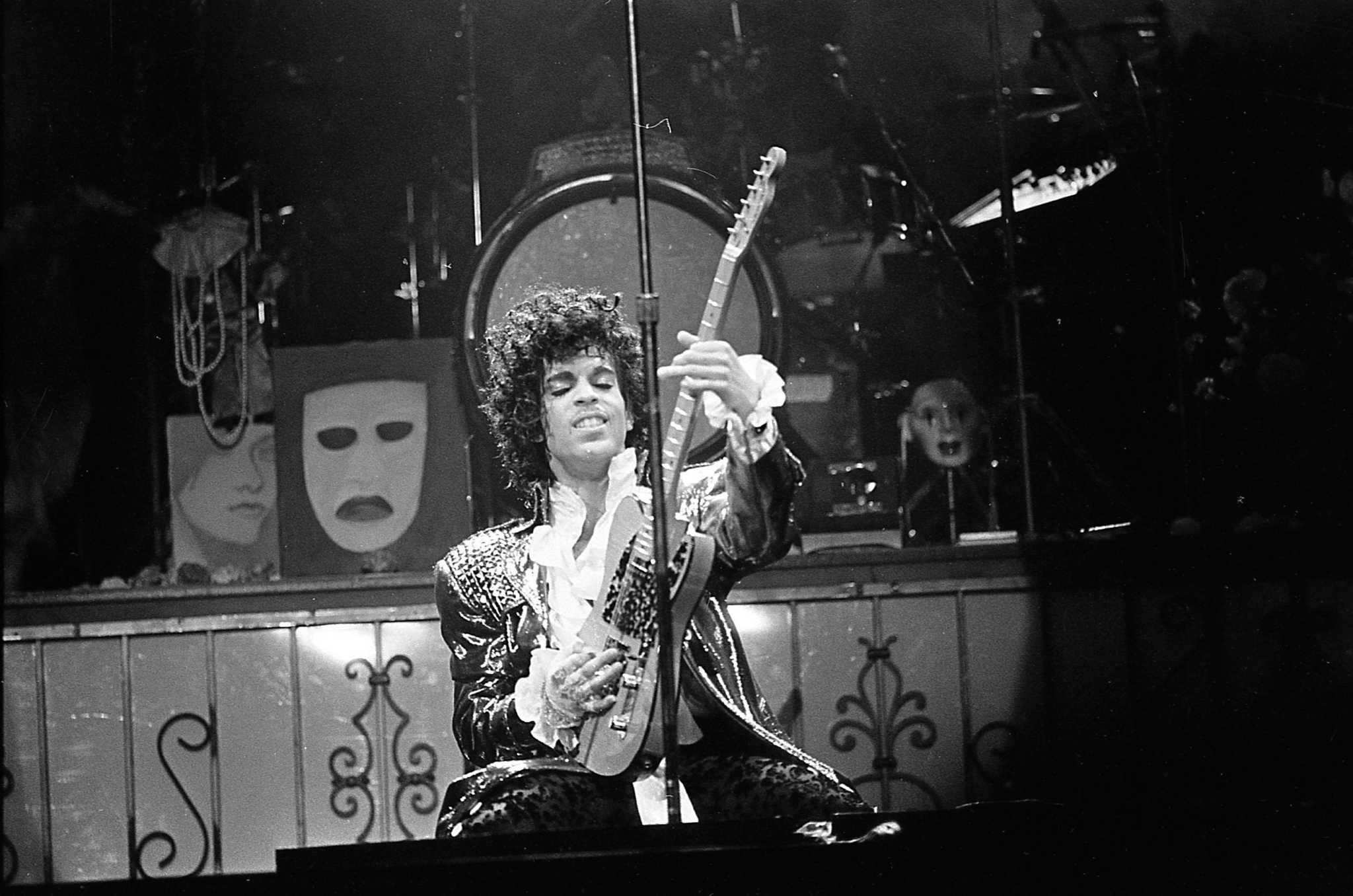 30 years ago: Prince holds court at the Summit - Houston Chronicle
