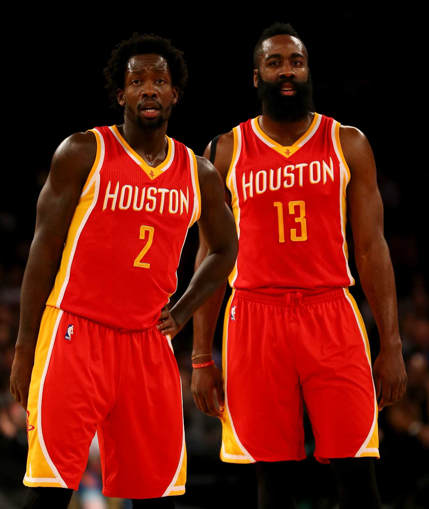 Rockets have no trouble toying with hapless Knicks