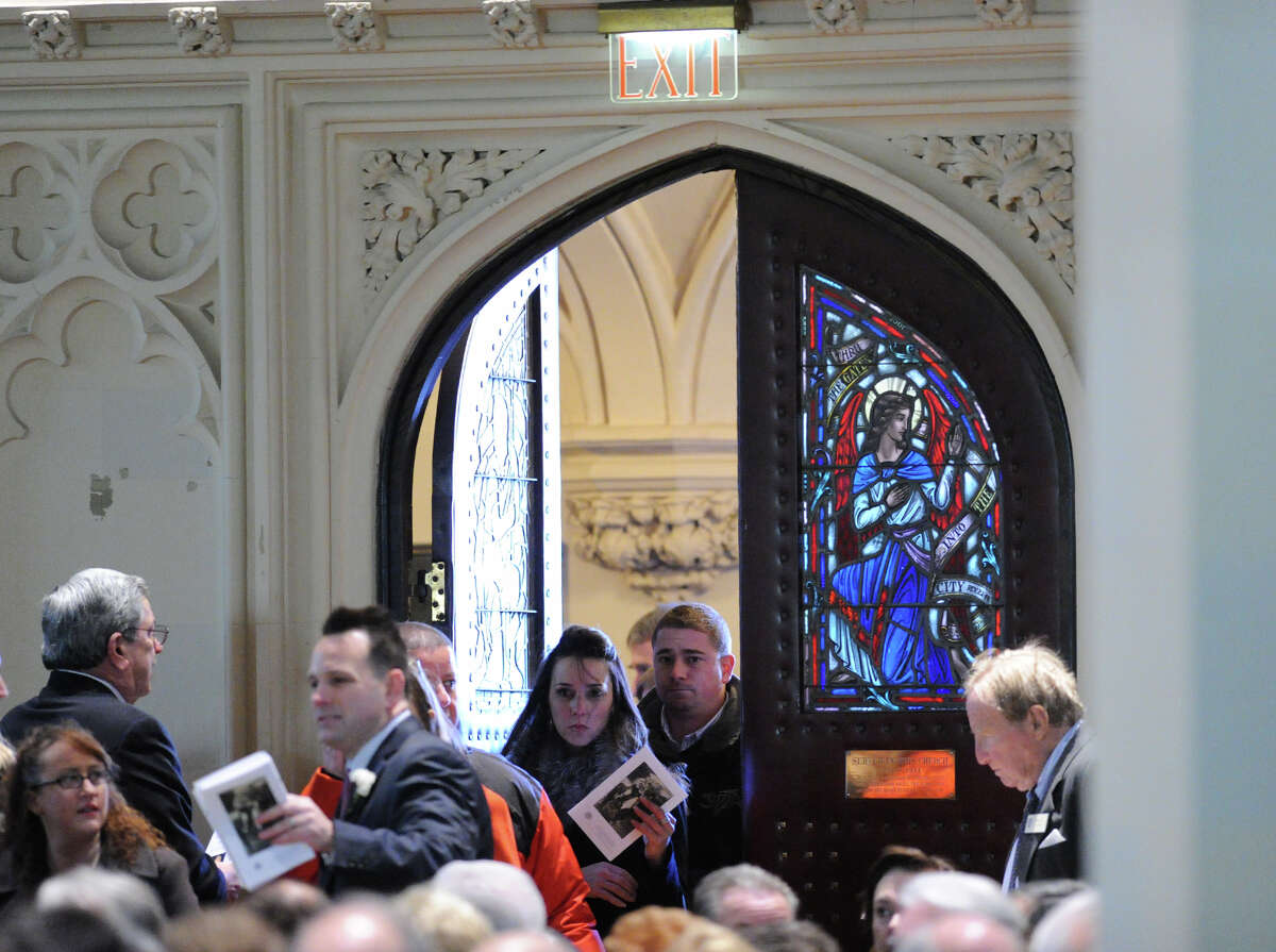 'Truly a son of Greenwich' -- Loved ones pack Christ Church to honor ...