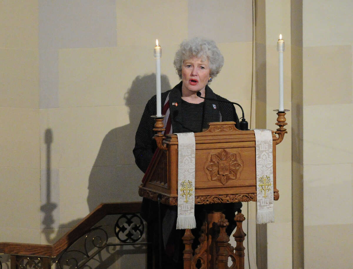 'Truly a son of Greenwich' -- Loved ones pack Christ Church to honor ...