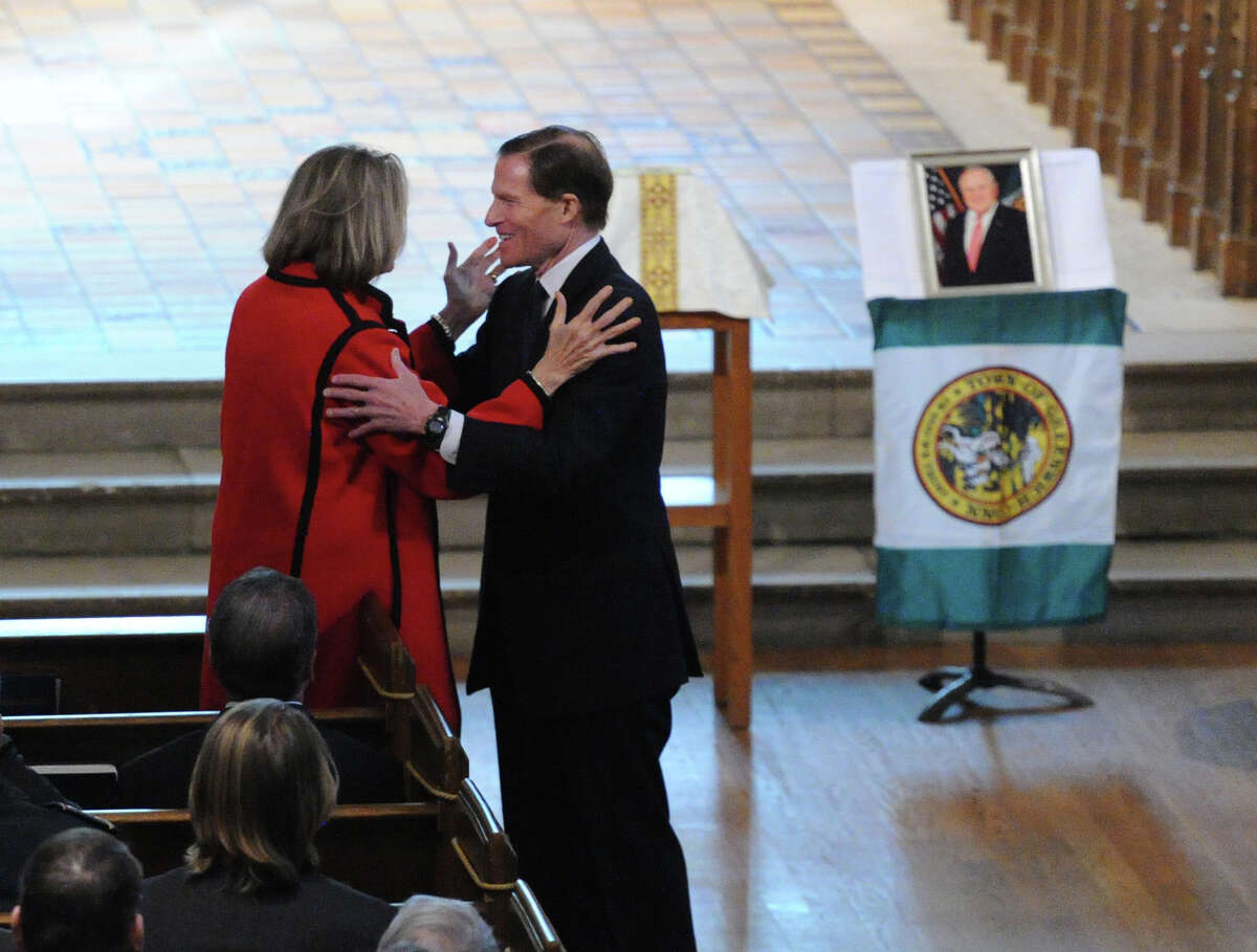 'Truly a son of Greenwich' -- Loved ones pack Christ Church to honor ...