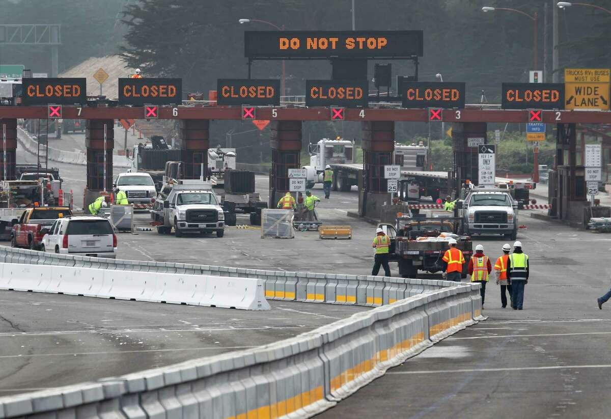 Golden Gate Bridge closed, but traffic keeps moving