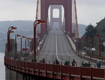 Golden Gate Bridge work finished early as barrier is installed