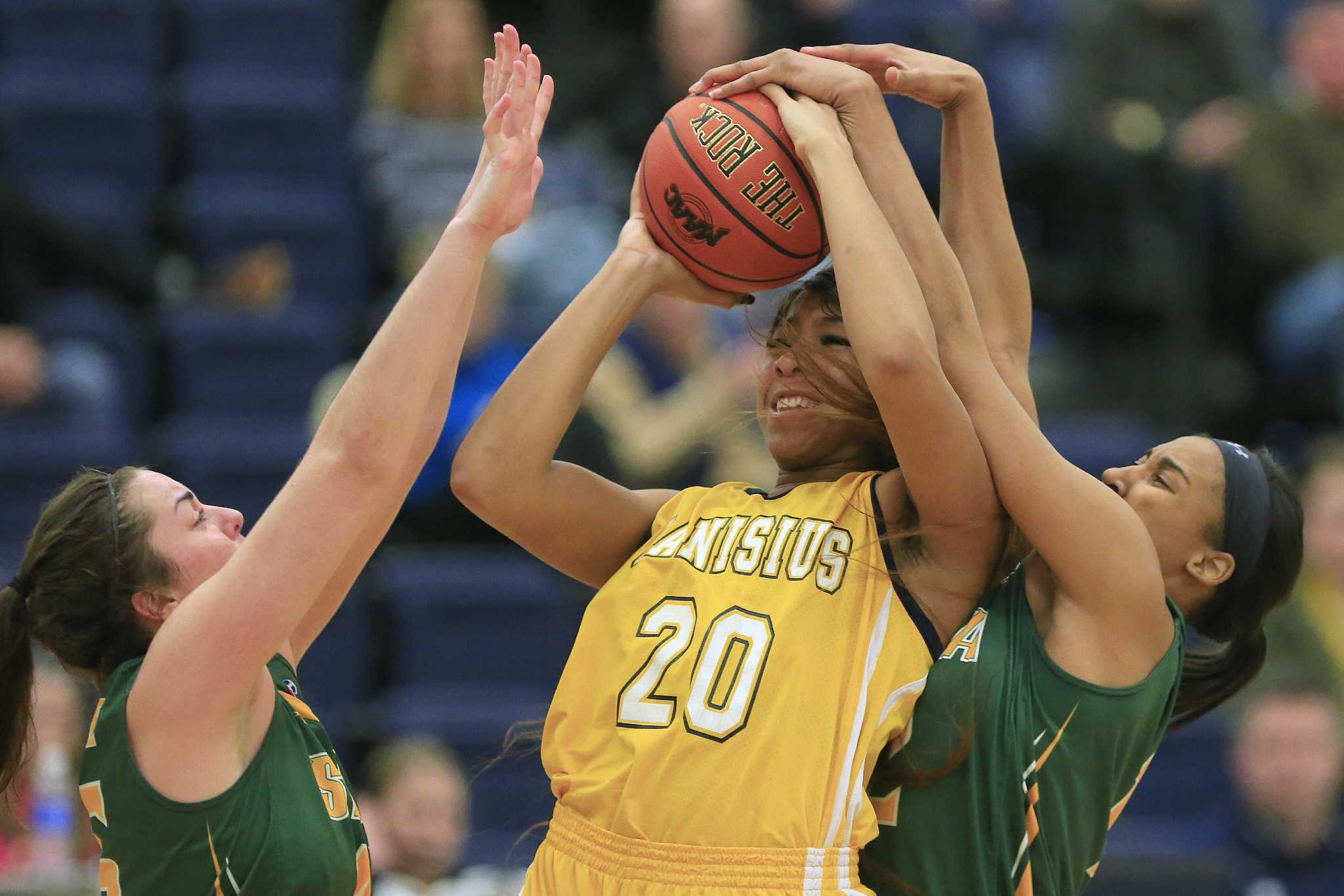 Saints win after huge rally