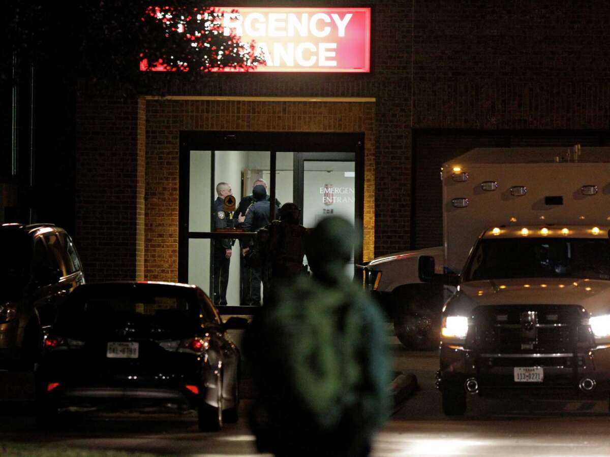 Man charged in Tomball hospital standoff