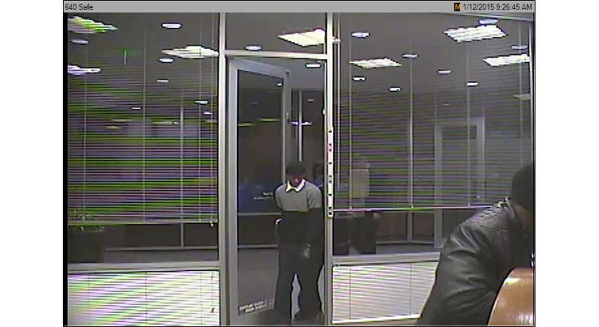 FBI investigating two armed bank robberies that happened within minutes