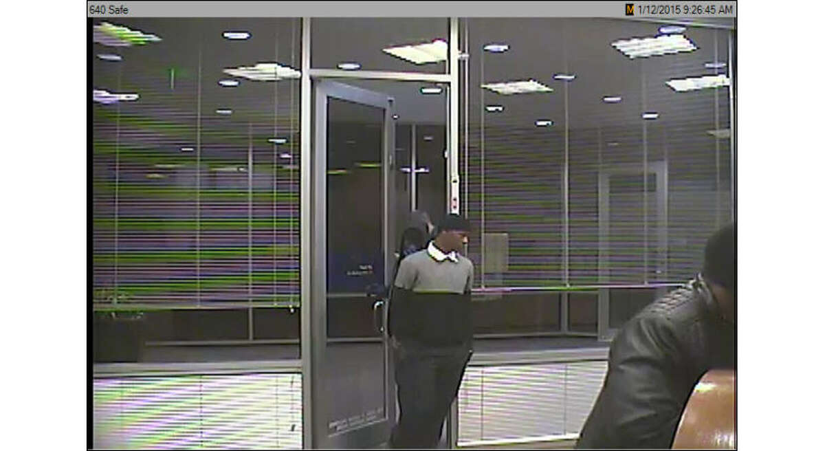 FBI investigating two armed bank robberies that happened within minutes