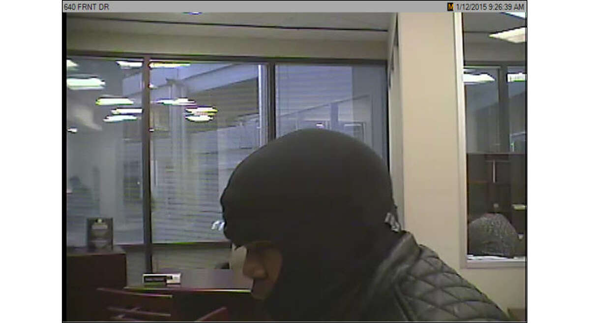 FBI investigating two armed bank robberies that happened within minutes