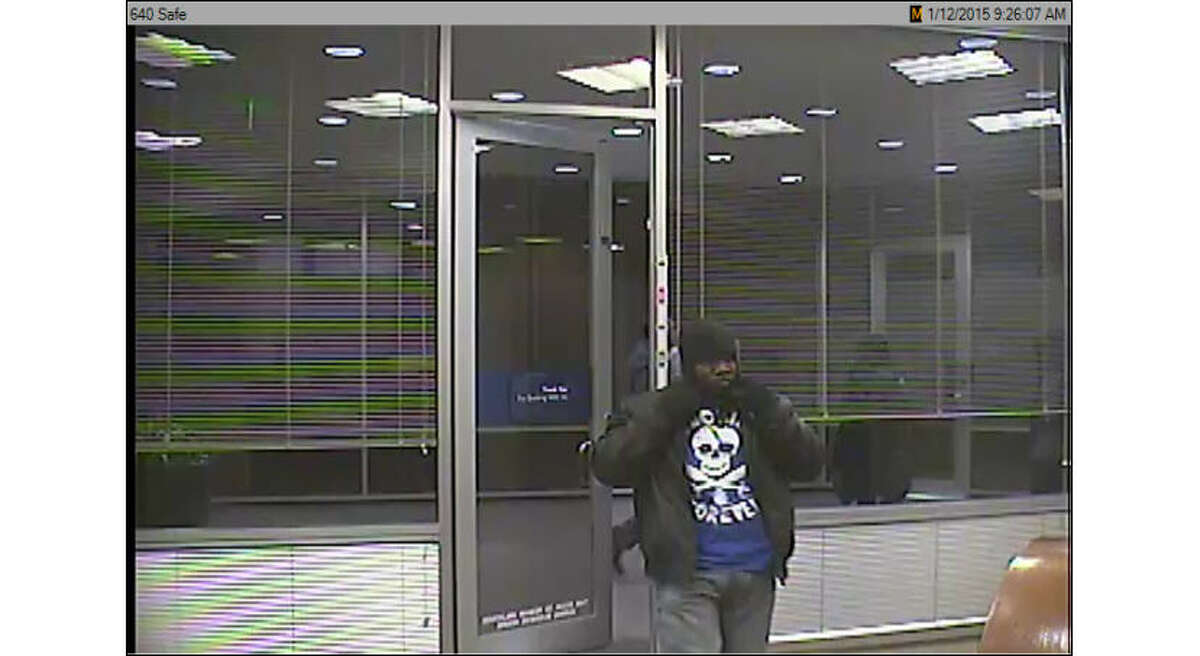 FBI investigating two armed bank robberies that happened within minutes