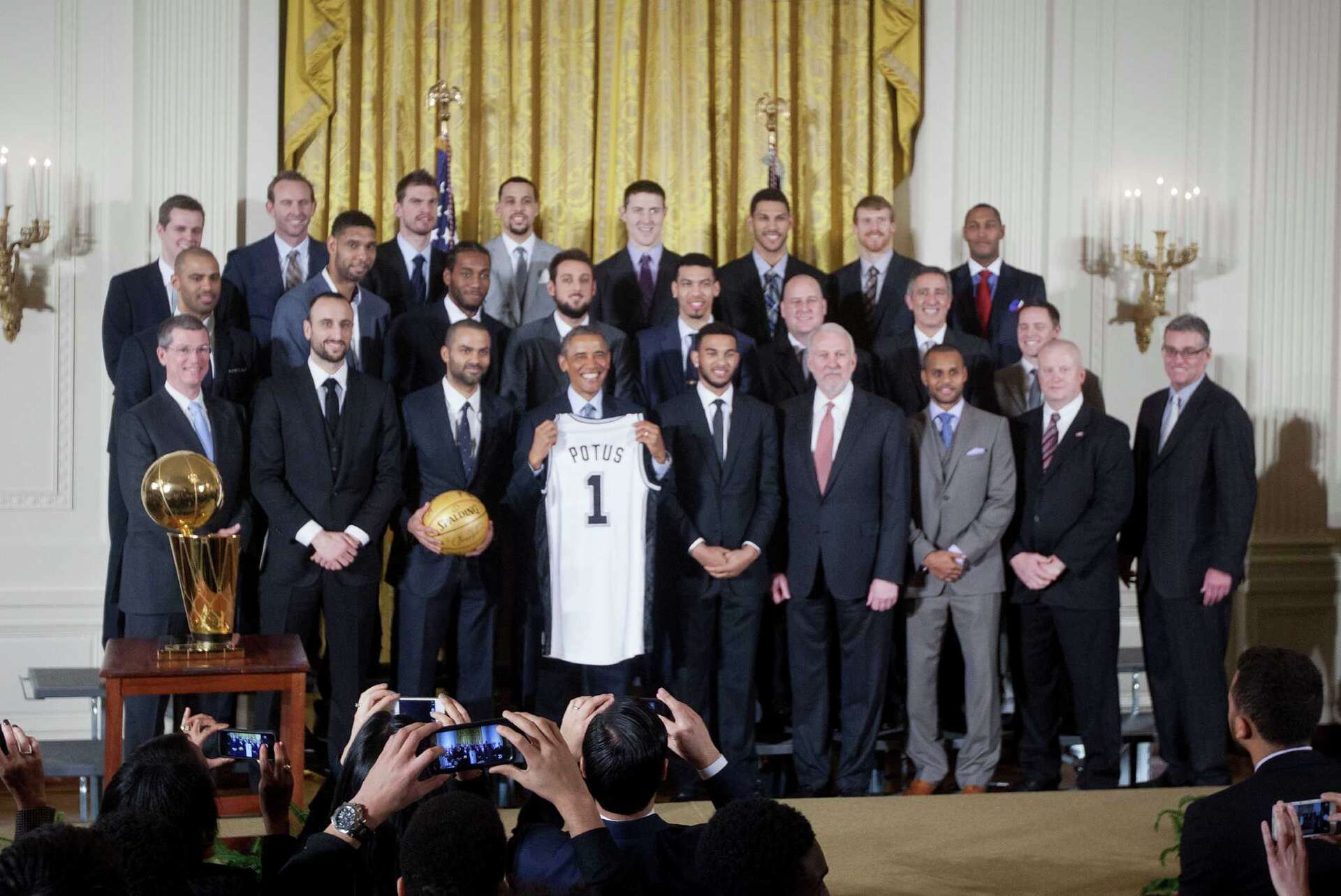 Spurs meet Obama in the White House