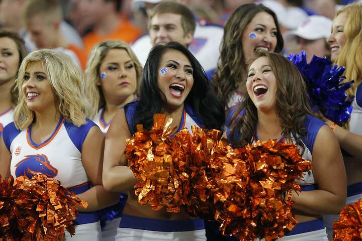 Cheerleaders of the 2015 college football bowl season