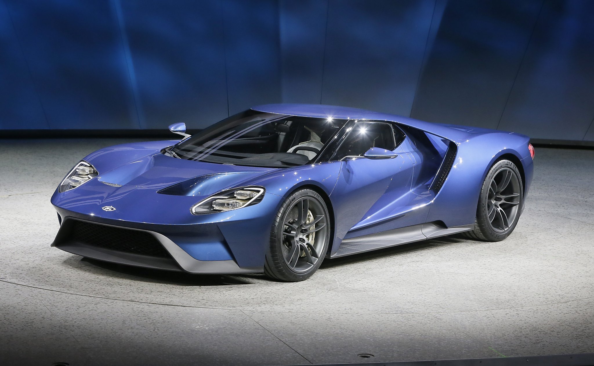 Ford unveils an 'all-new' Ford GT