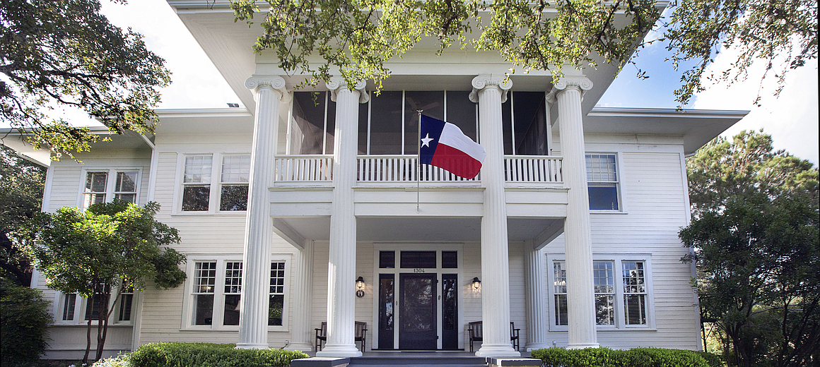 Austin mansion turned into high-end bed and breakfast