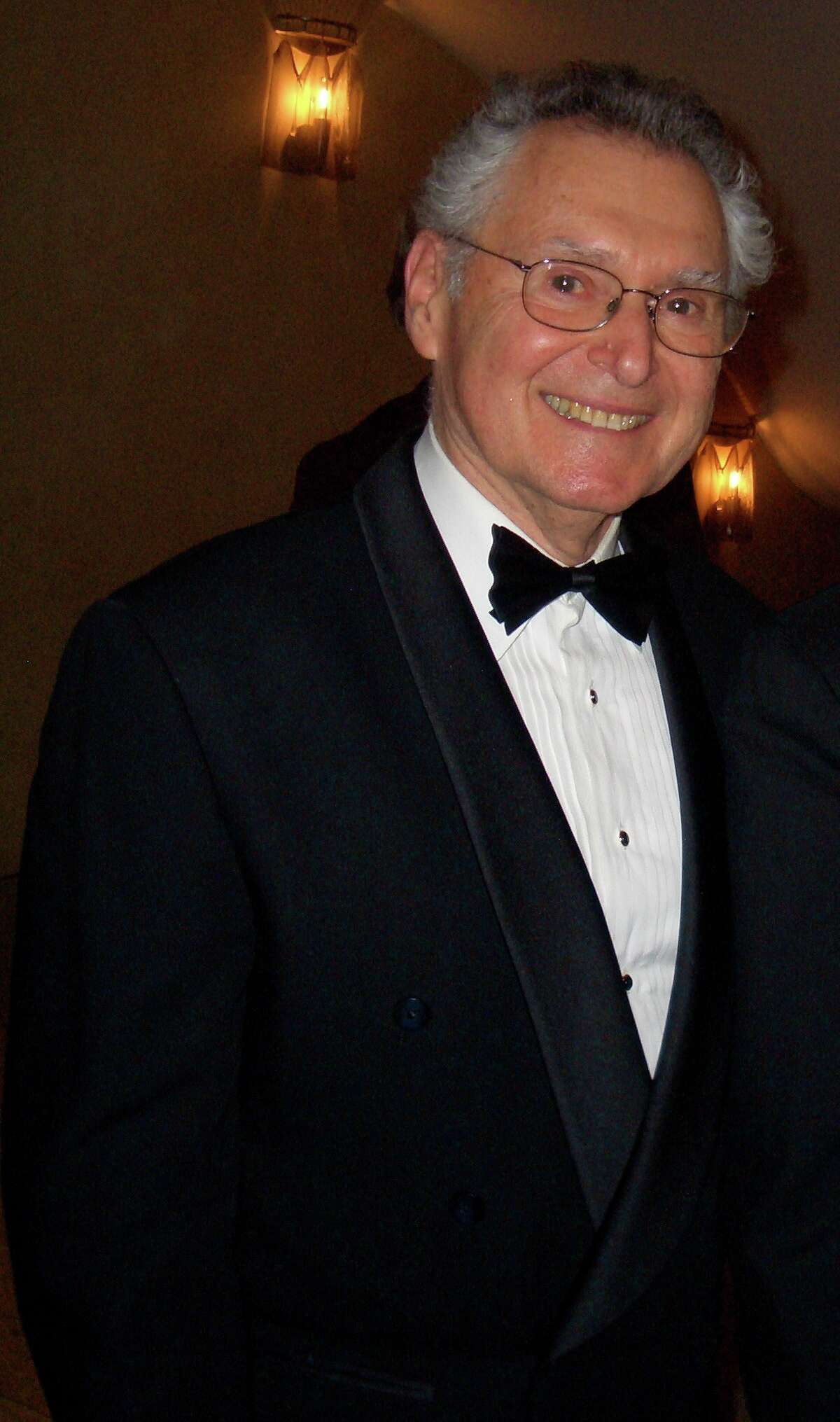 Albert Bendich, attorney and defender of free speech, dies