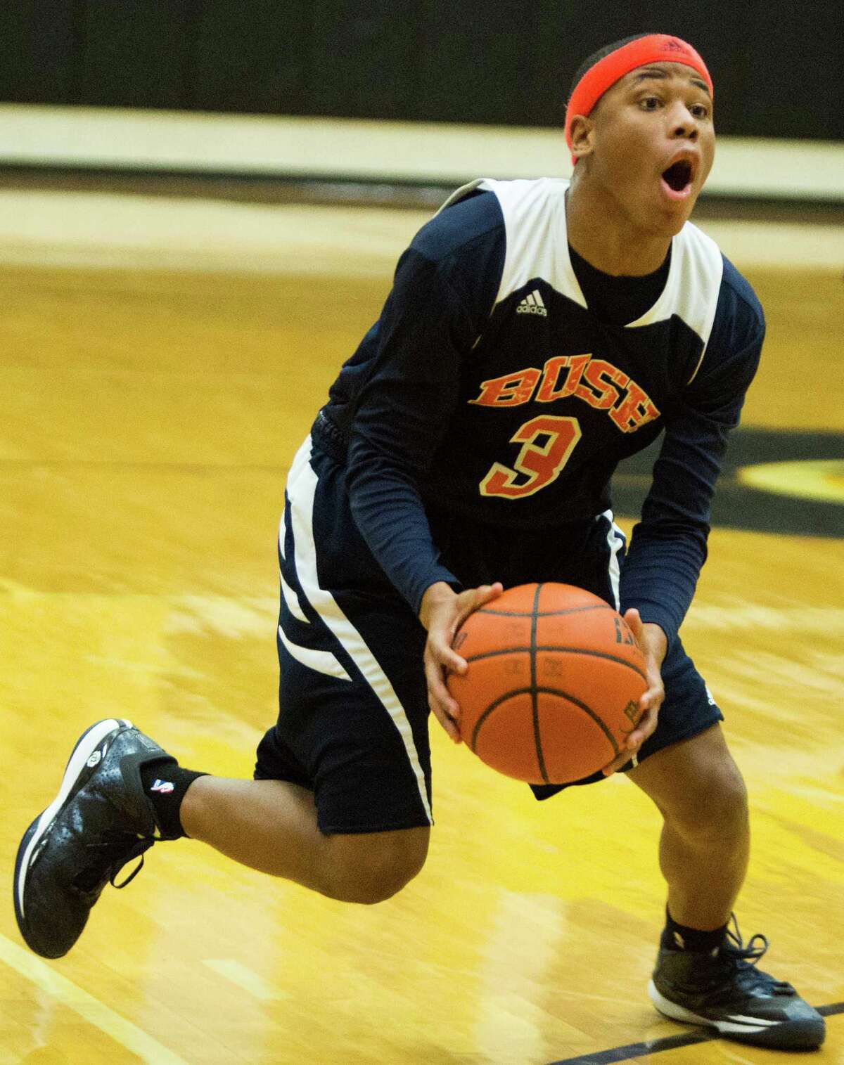 Big third quarter pushes Bush past Marshall