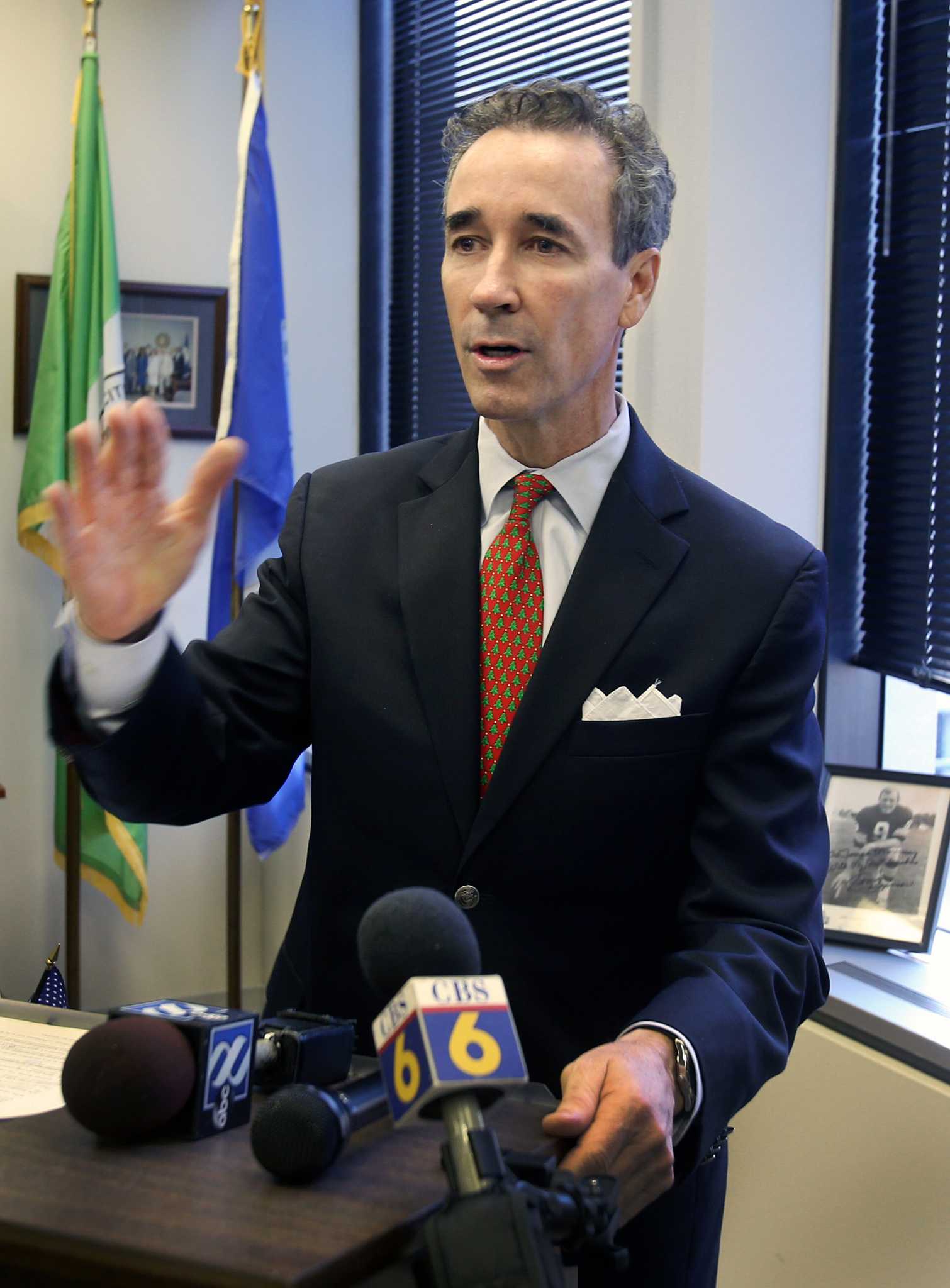 Virginia lawmaker who resigned amid teen sex scandal wins election