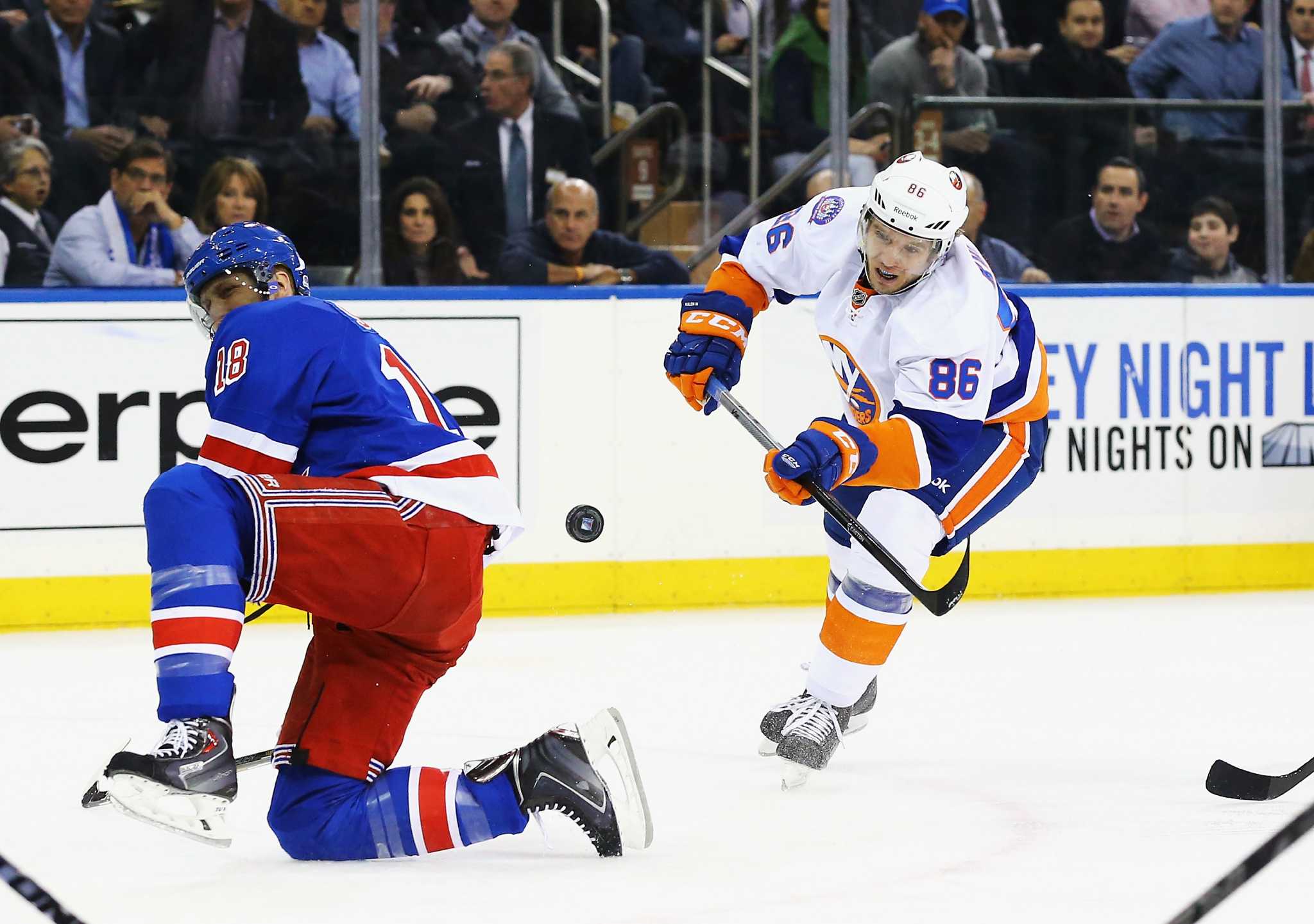 Isles cool off Rangers