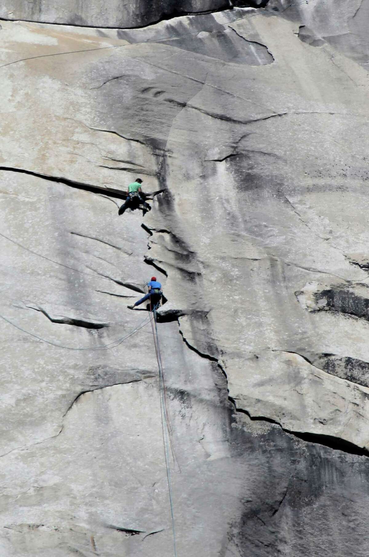 Yosemite free climbers top all records with El Capitan ascent