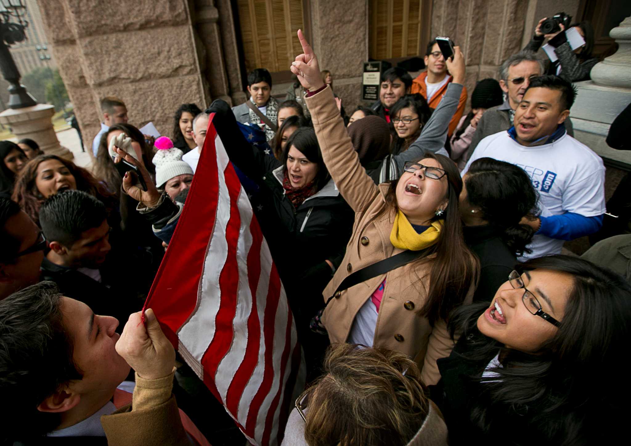 U.S. House challenges Obama on immigration