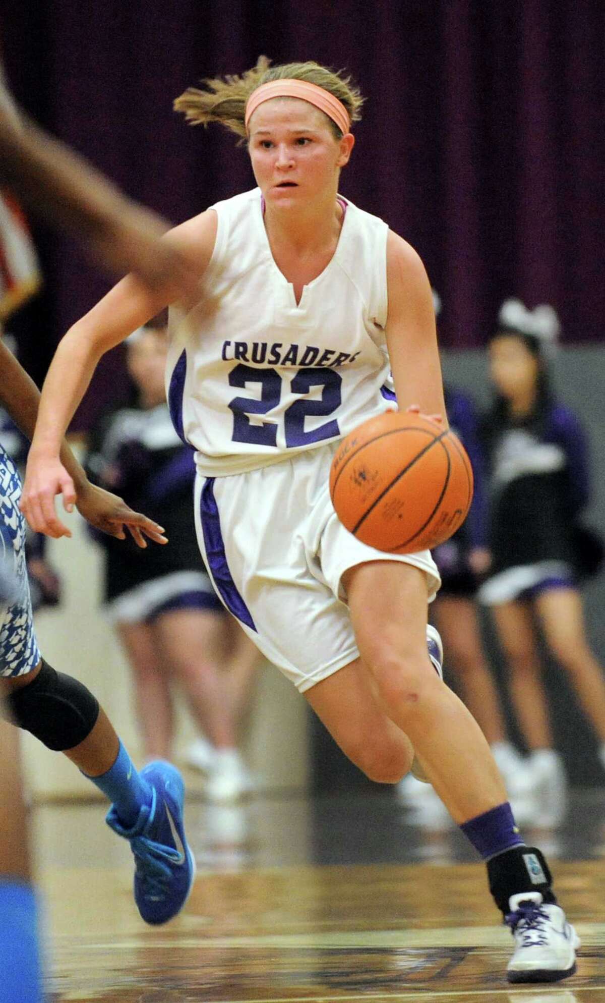 Basketball coach Gina Castelli's local recruits key to NCAA title run
