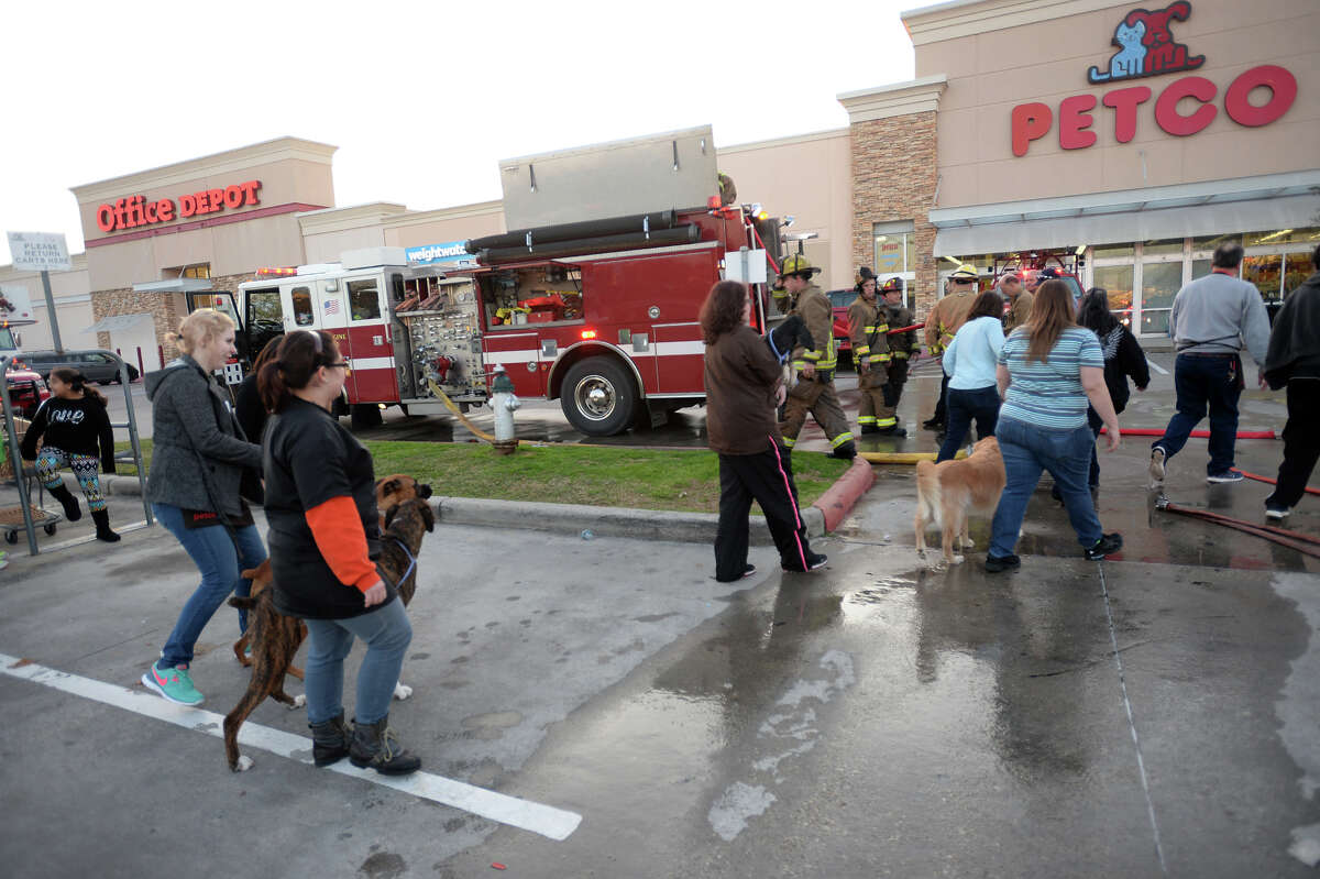 Trash can fire at Petco leads to animal evacuation