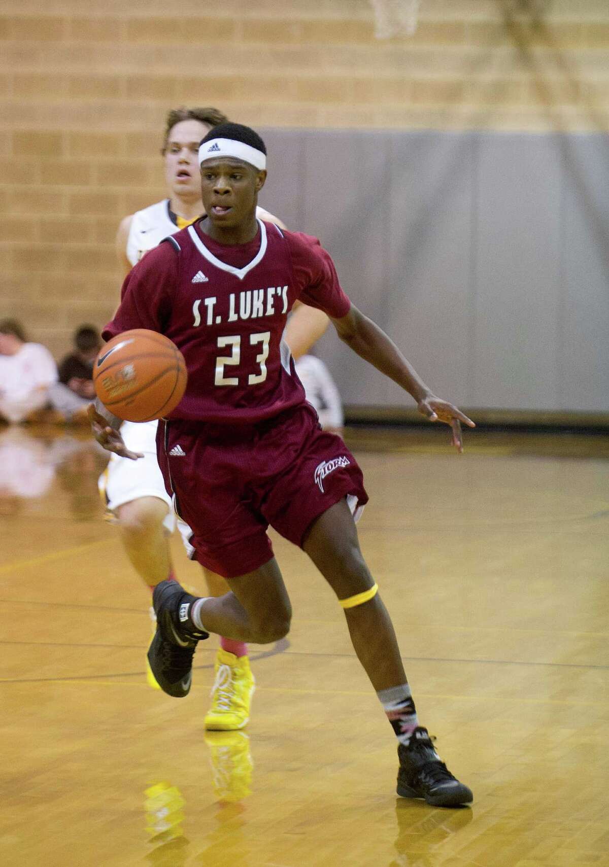 Brunswick basketball team edges rival St. Luke's, 65-54