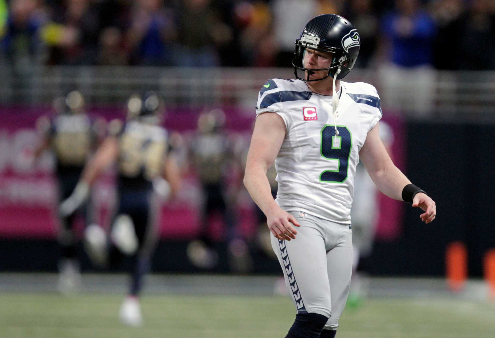 Seahawks punter Jon Ryan makes longshot for love