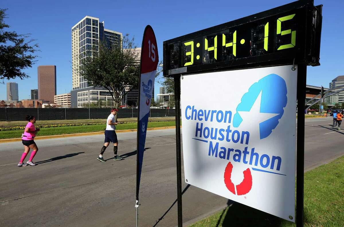 How the races at the 2015 Chevron Houston Marathon were won